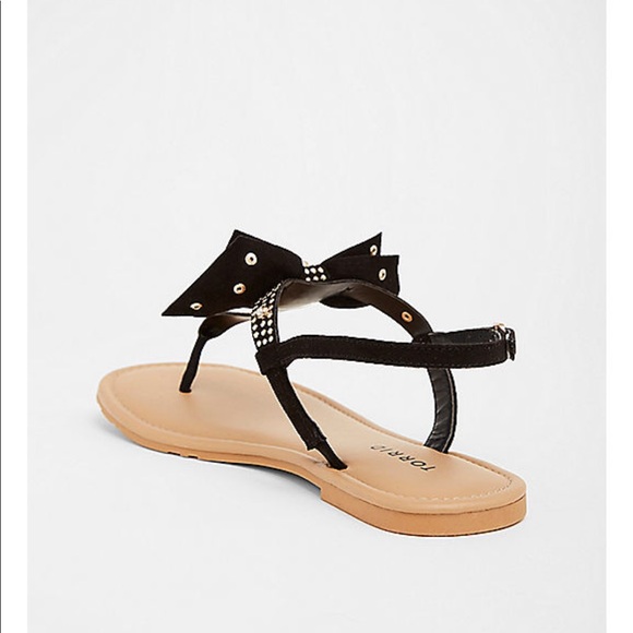 torrid | Shoes | Nwt Torrid 2w Black Studded Bow T Strap Sandal | Poshmark